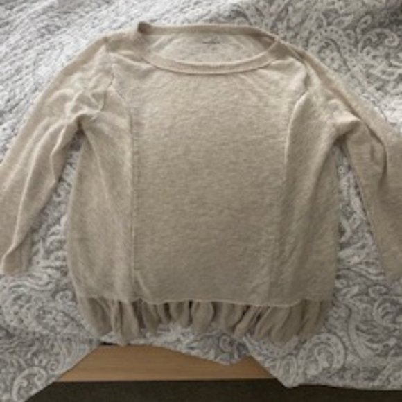 Tops | Cream Ruffled Bottom Midsleeve Shirt | Poshmark